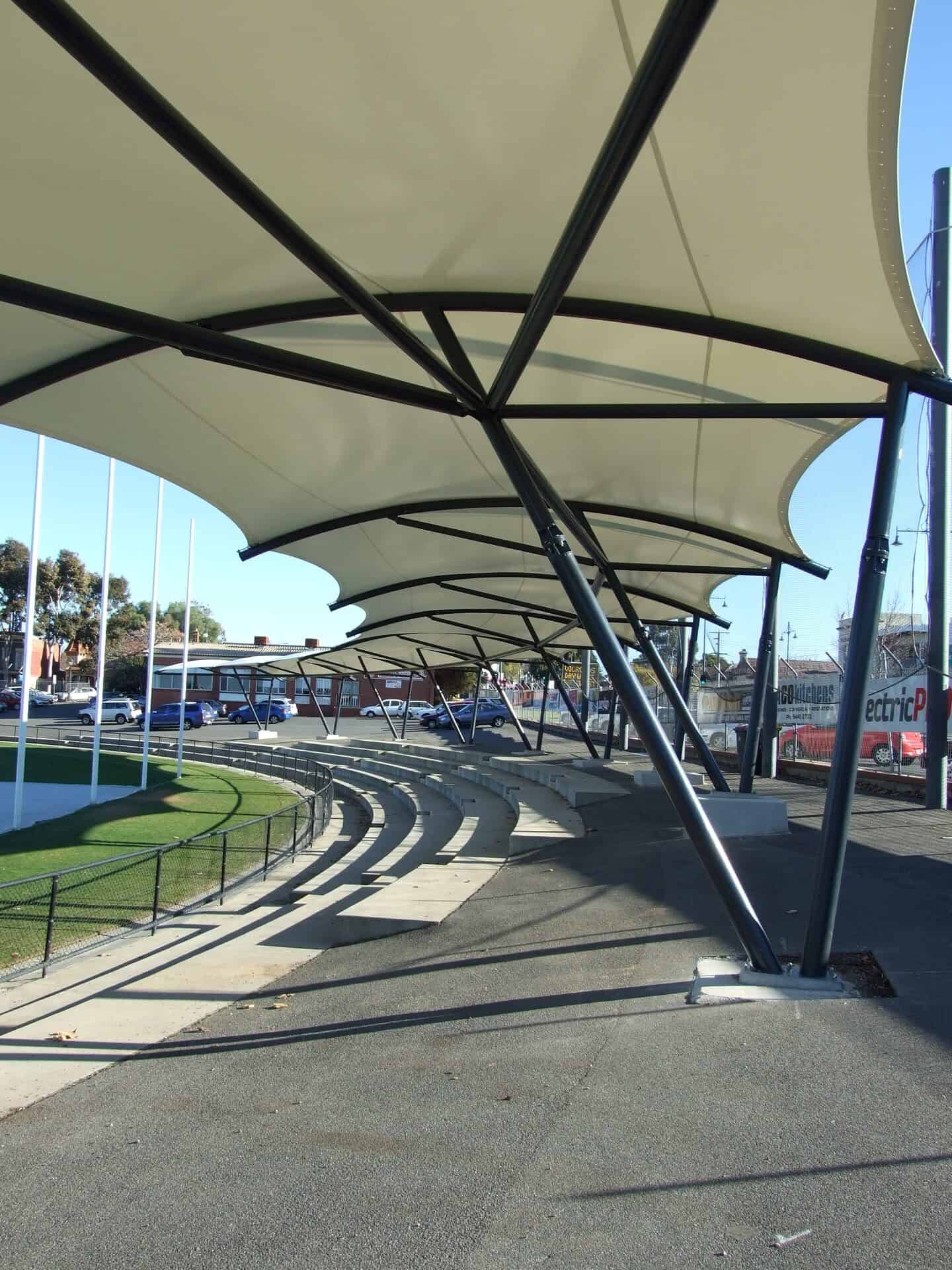 Cantilever Structures – Queen Elizabeth Oval, Bendigo - Shade 'N' Sails